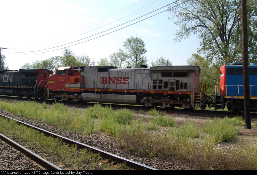 BNSF 757